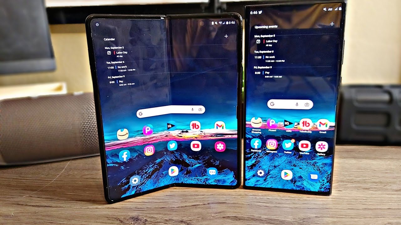 Samsung Zfold3 Android 12 vs S22ultra Android 13 Beta - Which is The ...