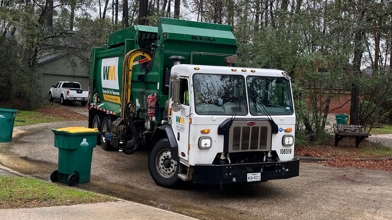 Waste Management:Peterbilt 520 CNG McNeilus ZR on recycling 106519 ...