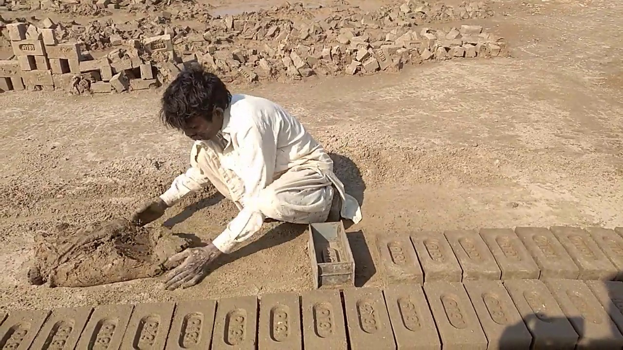How to make bricks a man making bricks ,best werking village life style ...