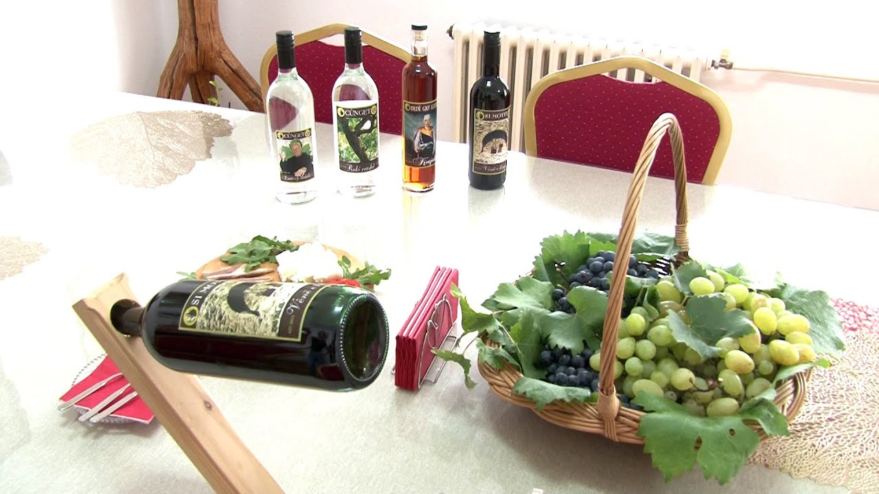 AKTUALE - Vreshtaria e Misionit Françeskan në Tuz - YouTube