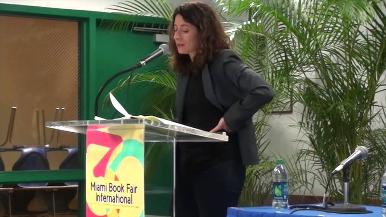 Ana Merino en la Feria Internacional del Libro de Miami 2013 - YouTube