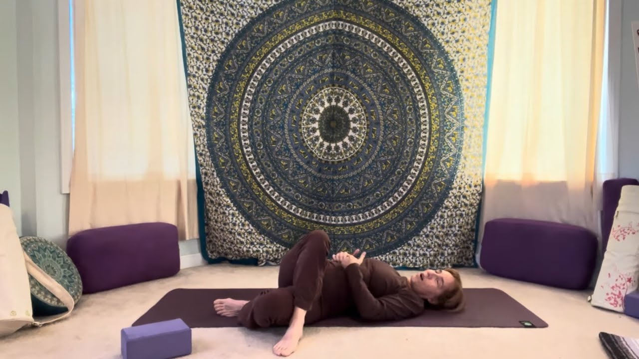 Gentle Hatha Yoga Practice - Broken Toe Yoga - Floor Practice ...