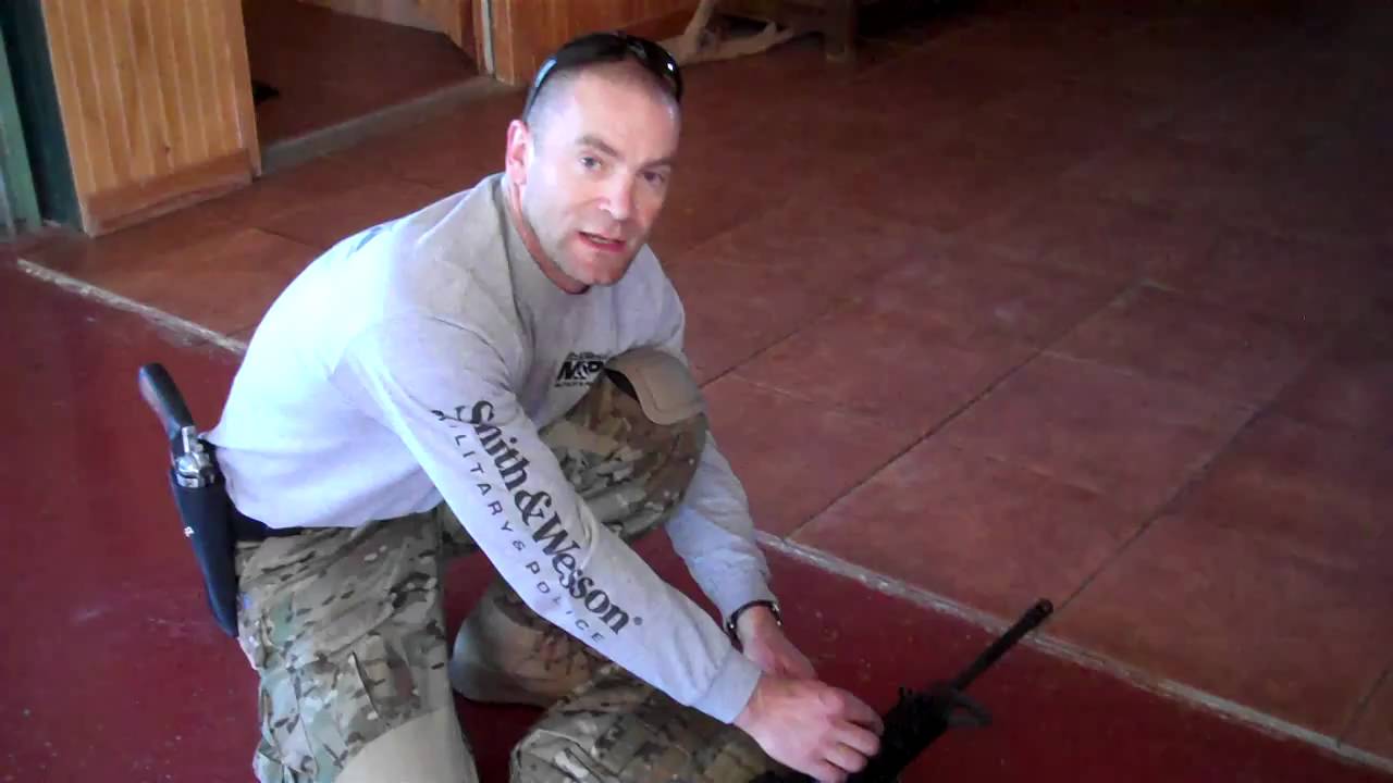 Crimson Trace's Iain Harrison zeros an MVF-600 laser module - YouTube