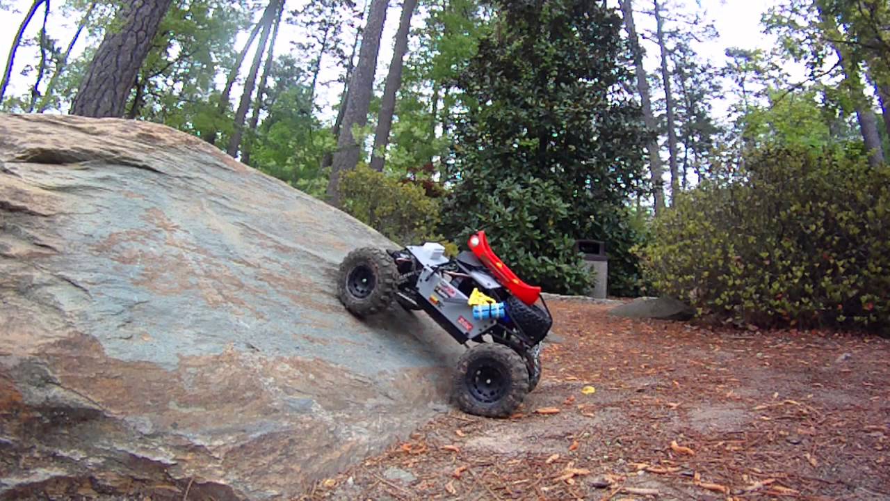 RC Vaterra Slickrock Crawling at Duke Gardens - YouTube