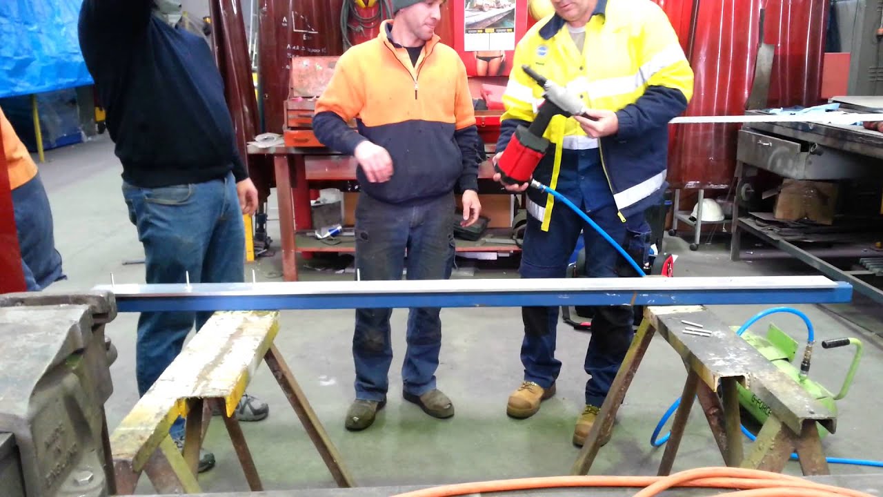 Dafra 3/8 Monobolt ZIPP Tool - YouTube