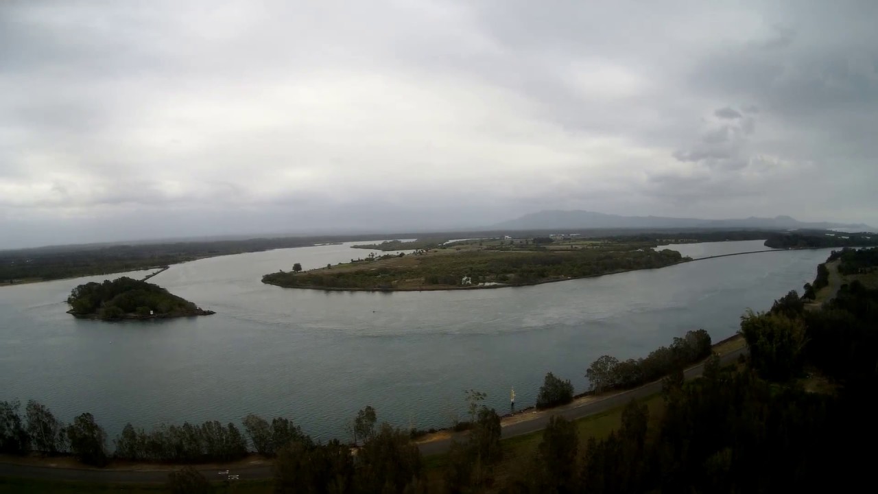 Macleay River Near Tavern - YouTube