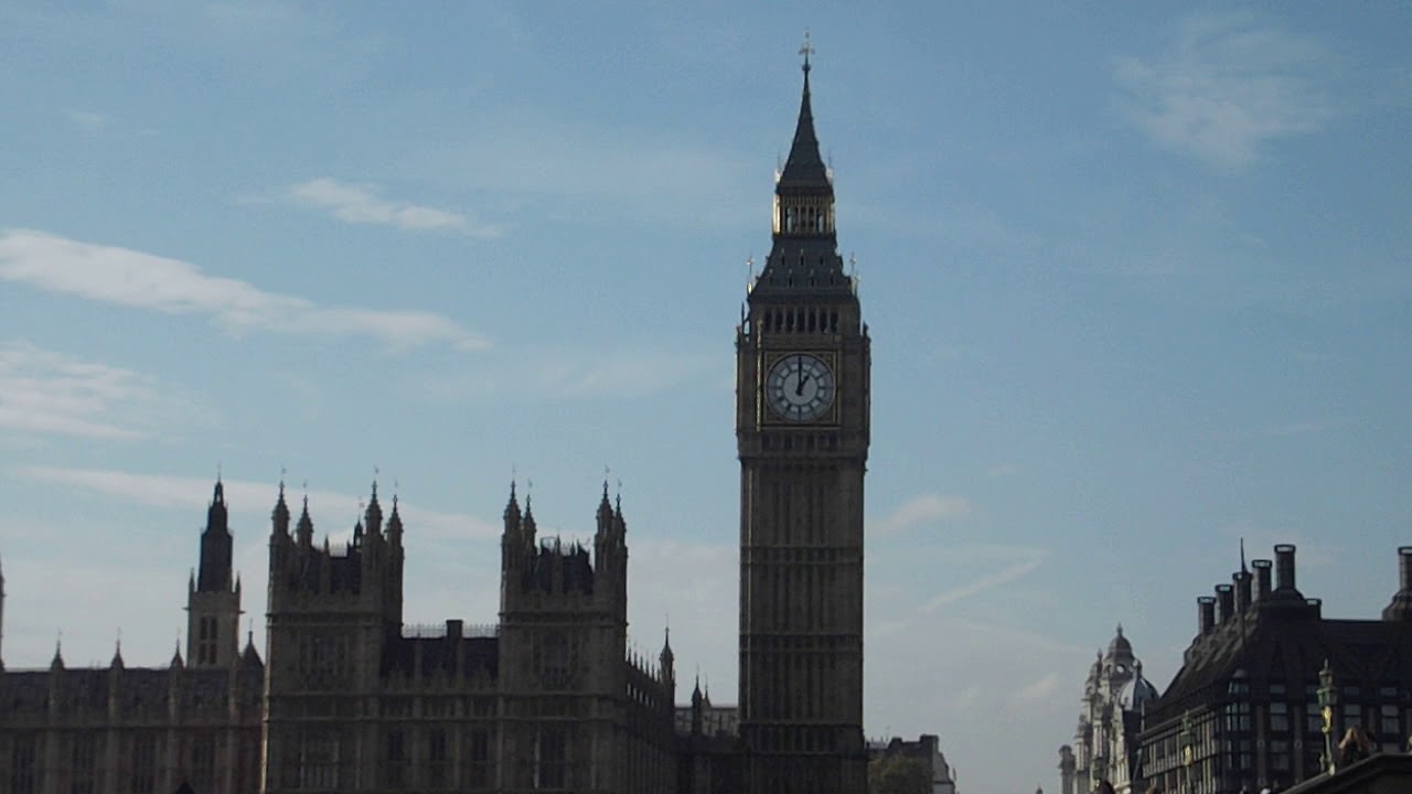 Big Ben Rings - YouTube