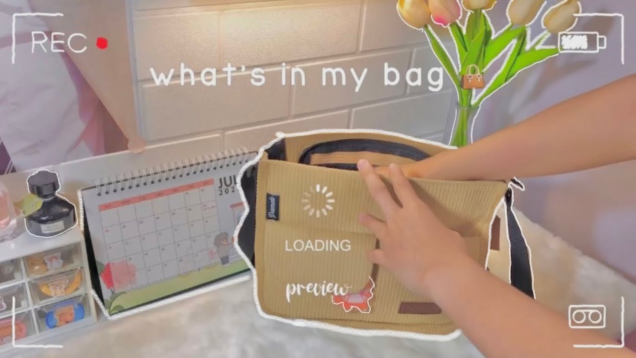 what’s in my bag 💼 | daily essentials🌷 - YouTube