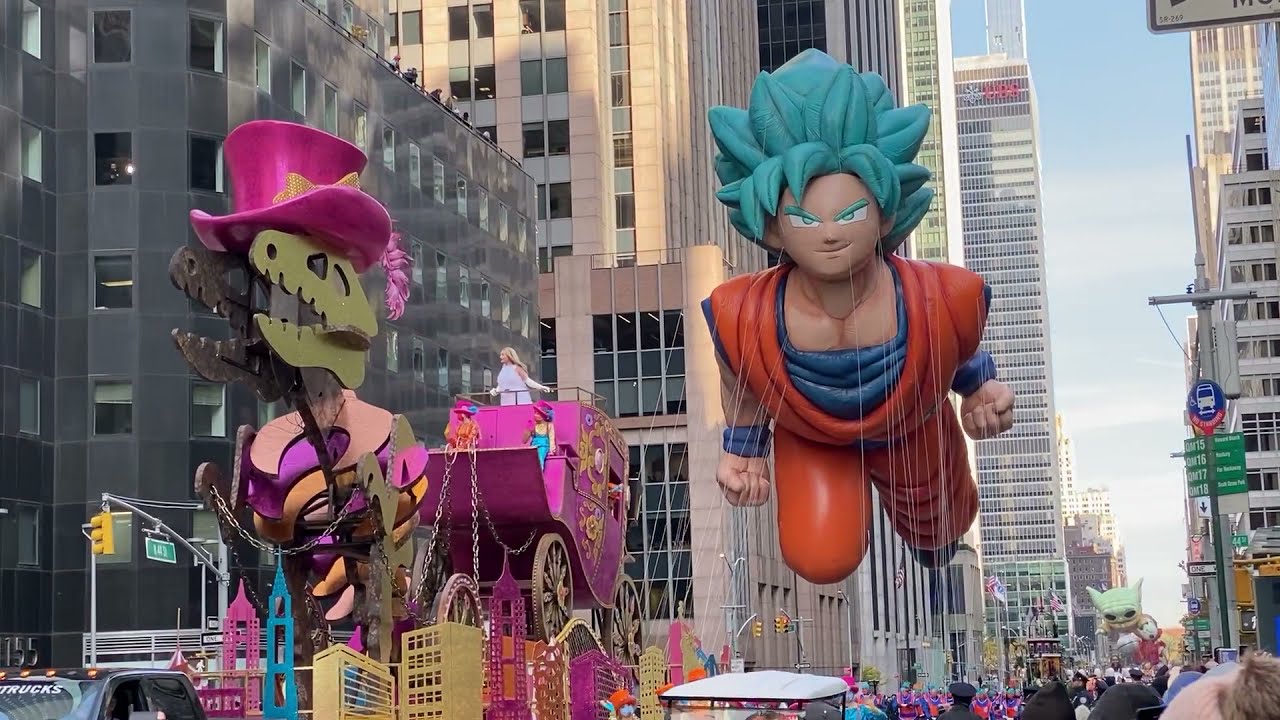 Thanksgiving Day Parade 2021 New York City - YouTube
