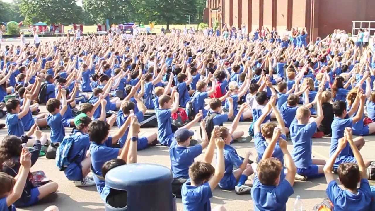 Incredible Guinness World Record Break - Talking Tables - YouTube