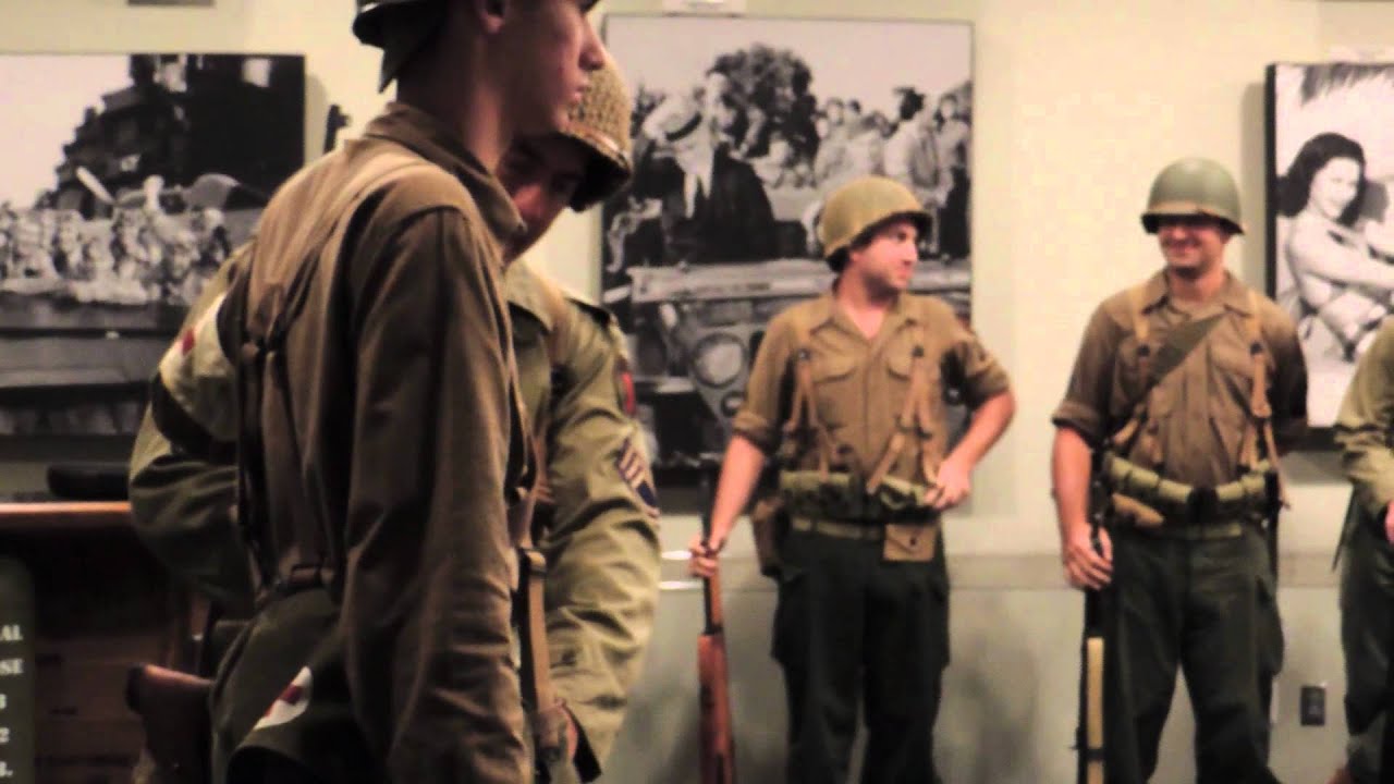 Re enactors and WWII medic - YouTube