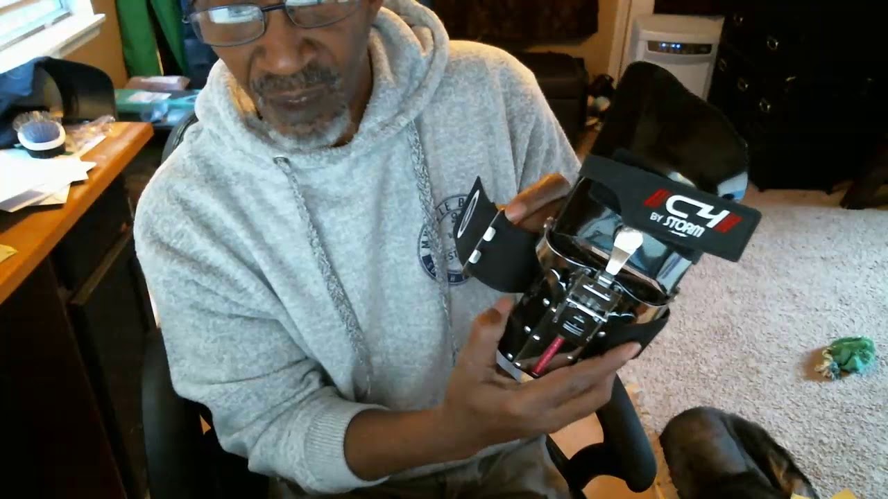 C4 Brace Glove By Storm - YouTube
