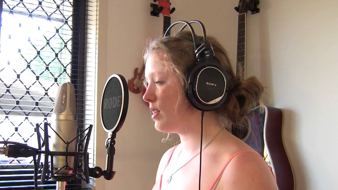Big Yellow Taxi - Sarah Thompson - YouTube