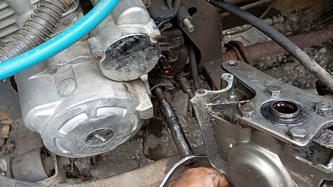 Ganti bearing gearbox App KTM roda tiga - YouTube