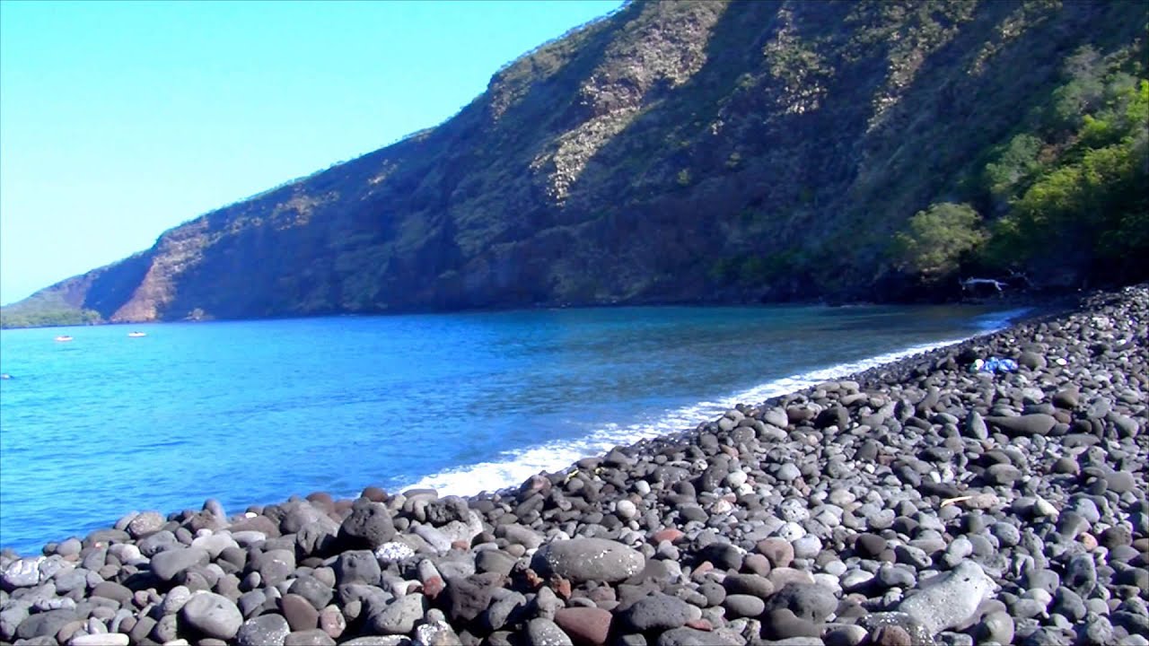 Napo'opo'o Beach Park, Hawaii: View from the Beach - YouTube