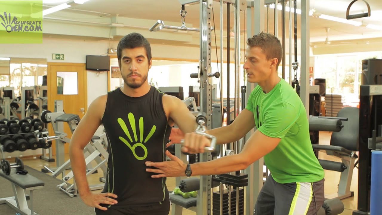 12- GYM press pectoral a una mano en polea - YouTube
