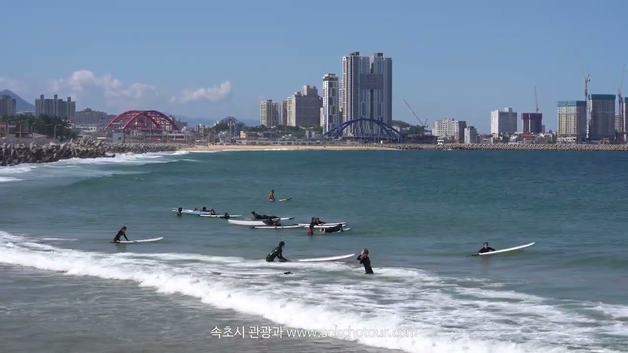 서핑을 여유롭게 즐길 수 있다면 편안한 서핑의 숨은 명소 속초 여행 바다 서핑 속초해수욕장 Youtube