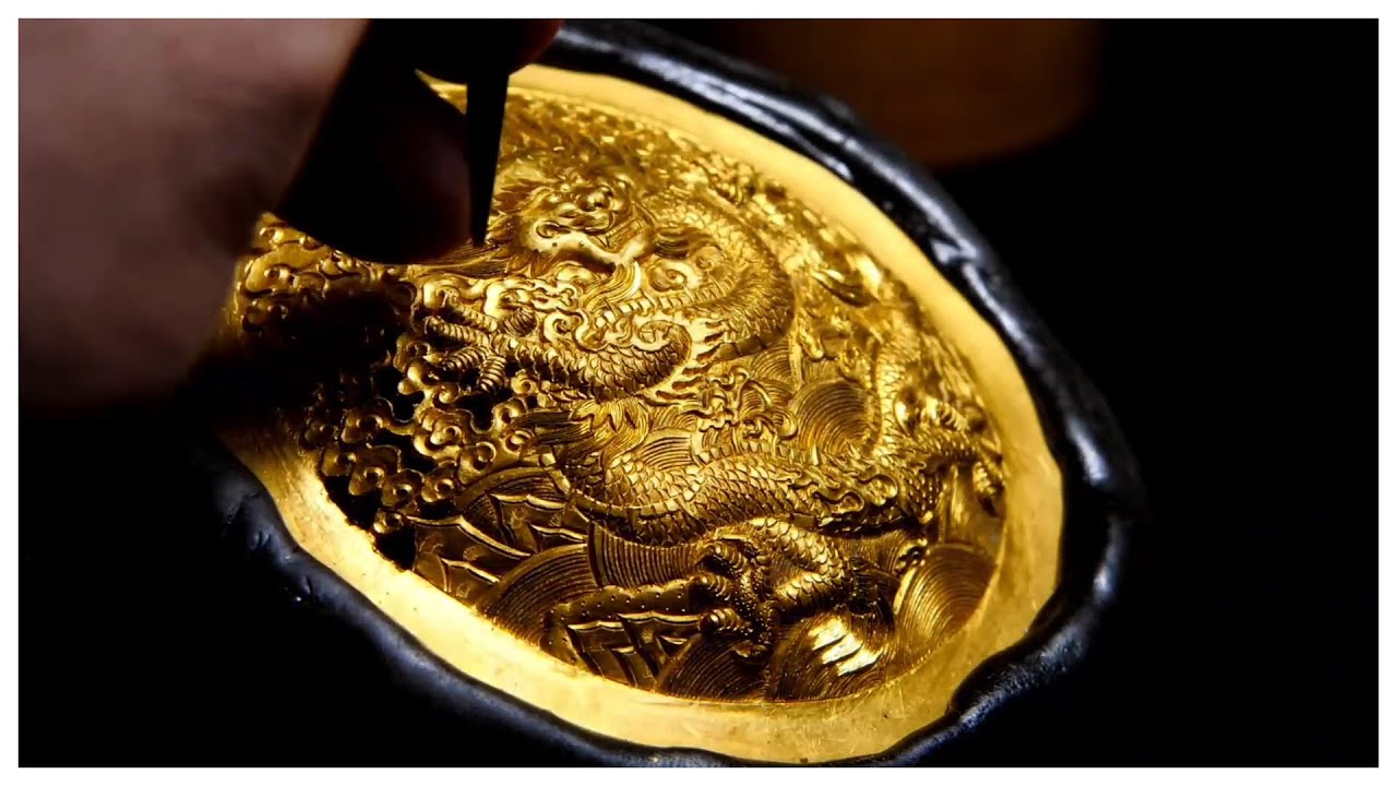 The Magic of Gold Sculpting: Creating Masterpieces - YouTube