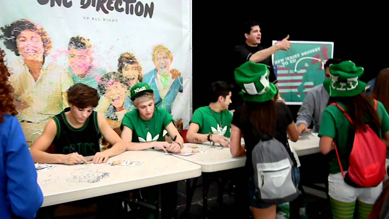 Irish Dancing for One Direction - Somerdale, NJ Signing - YouTube