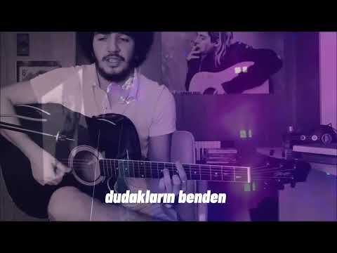 Onur Can Özcan & Emir Can İğrek - Balkon (Al)