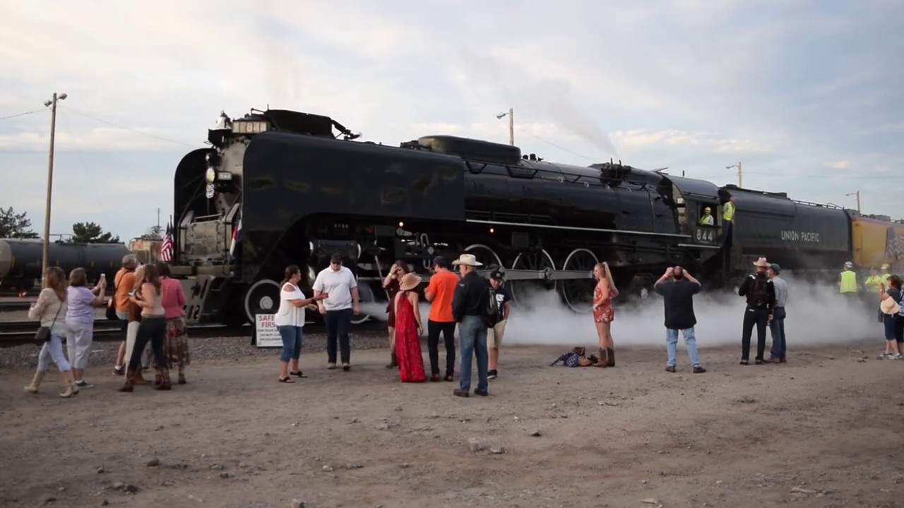 Cheyenne Frontier Days Train Leaving Denver 2017 - YouTube