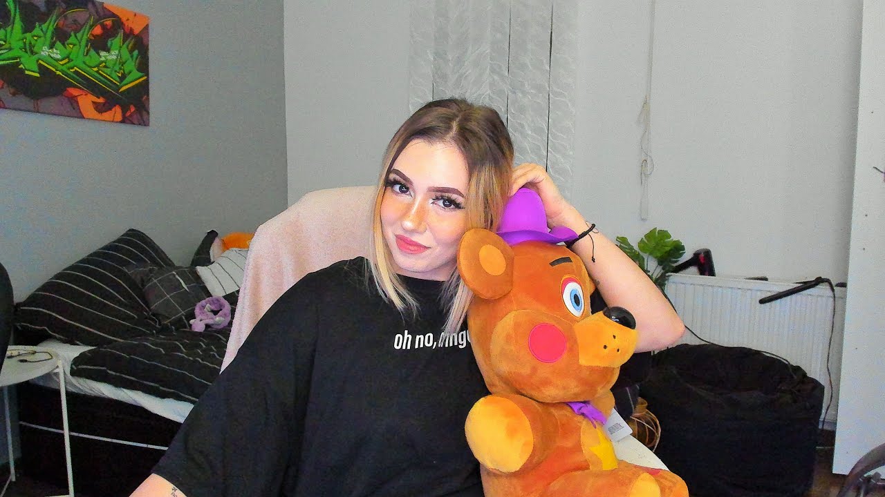 Povesti si gaming in pijamale [ GAMIO.GG & GIVEAWAY ON ] - YouTube