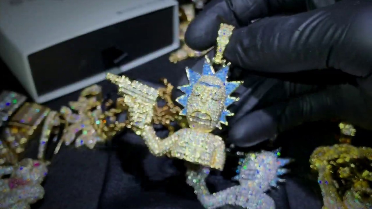 18K Gold Finish AAA CZ Cartoon Rick Morty Pendant Necklace | Guu ...