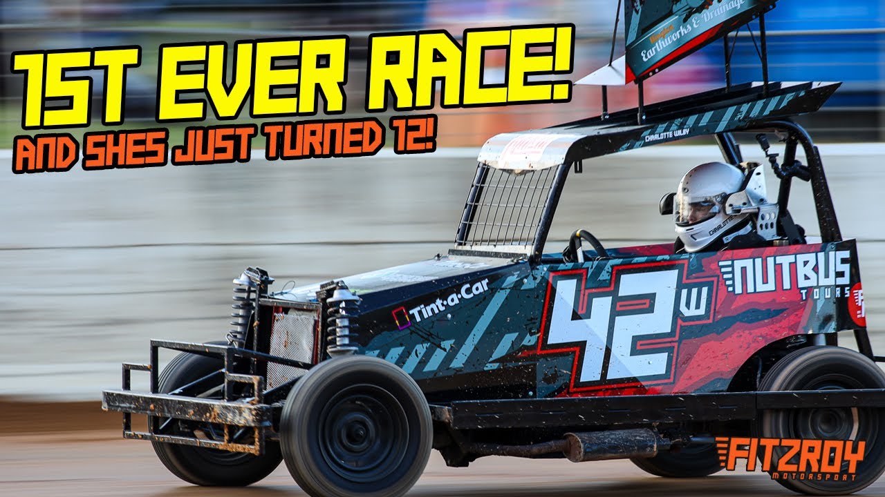 Charlottes 1st ever Race! - YouTube