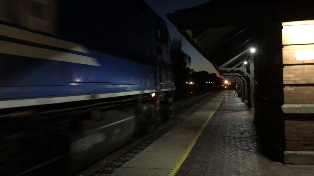 Outbound Metra 196 Meets Inbound Metra 188 Express at Riverside IL ...