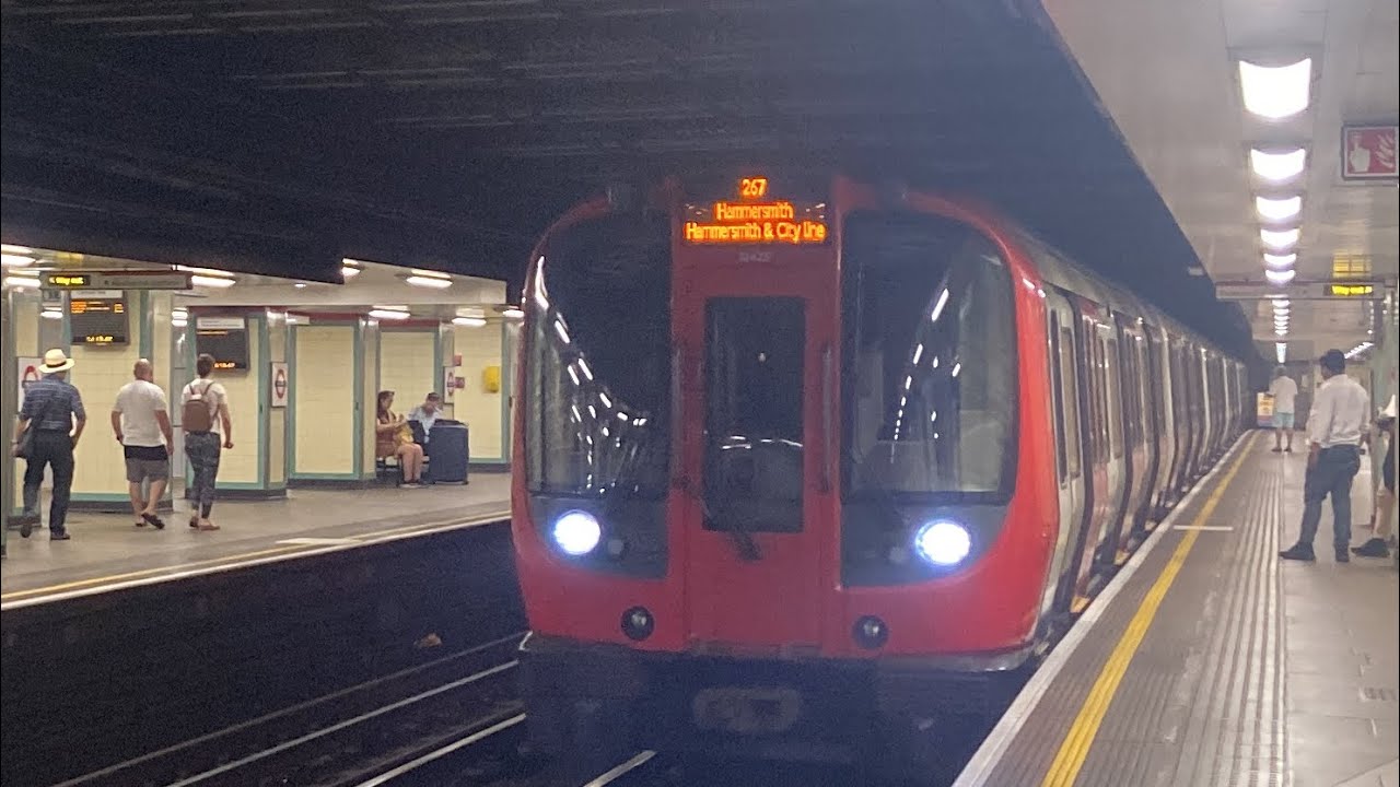 Hammersmith & City Line arriving Mile End for Hammersmith - YouTube