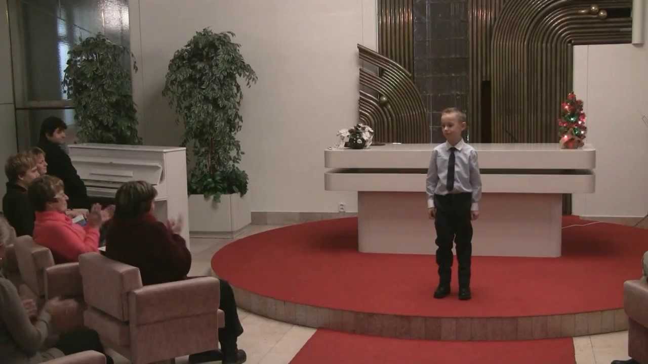 Vánoční koncert 18.12. 2013 - 3. Filip Macek - zpěv - YouTube