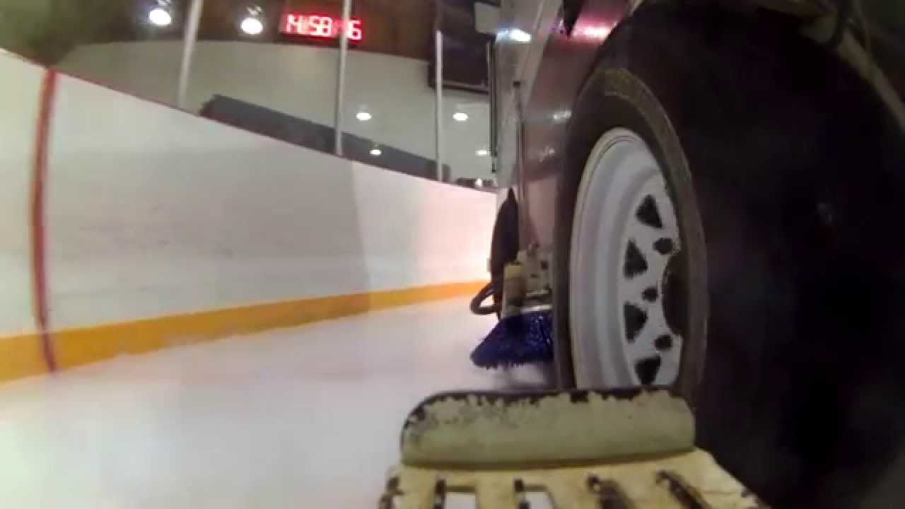 Flooding with the Zamboni - YouTube