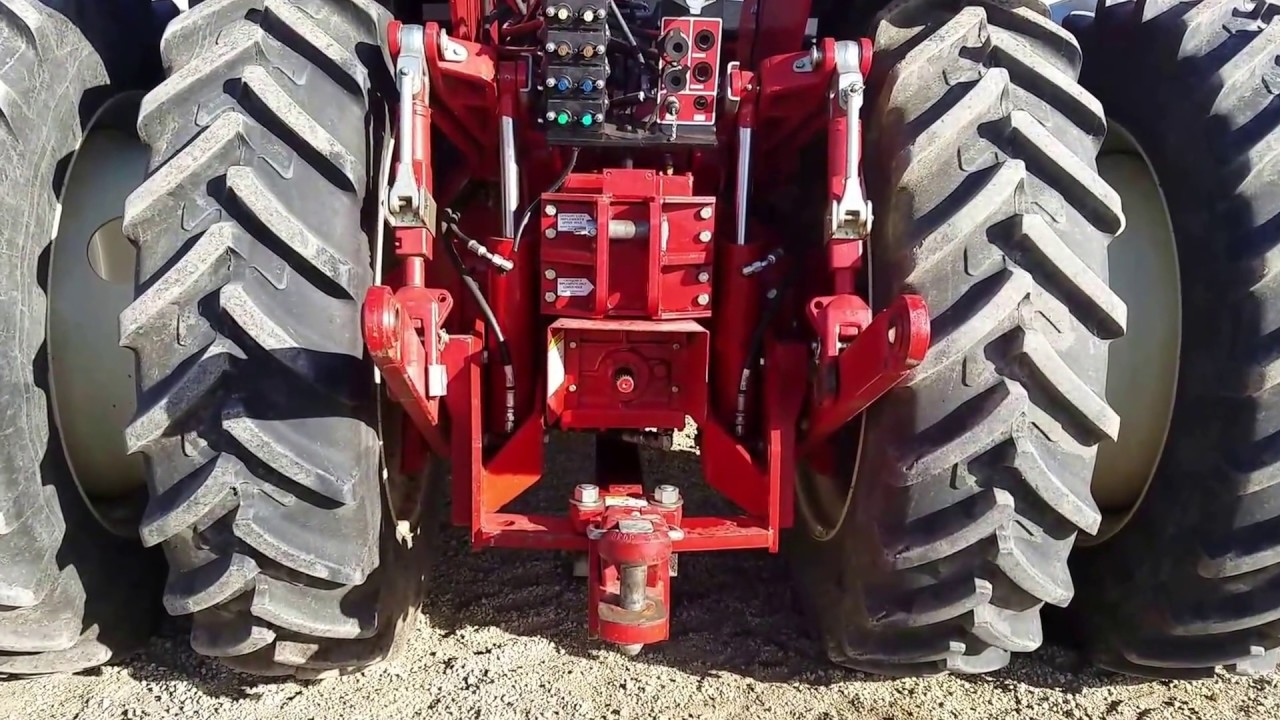 2013 Versatile 400 Tractor - YouTube