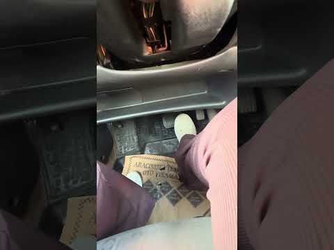 Otomatik araçta fren ve gazı karıştırmayın!