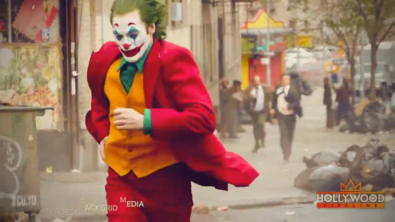 Joker Runing But added green skirt chase - YouTube