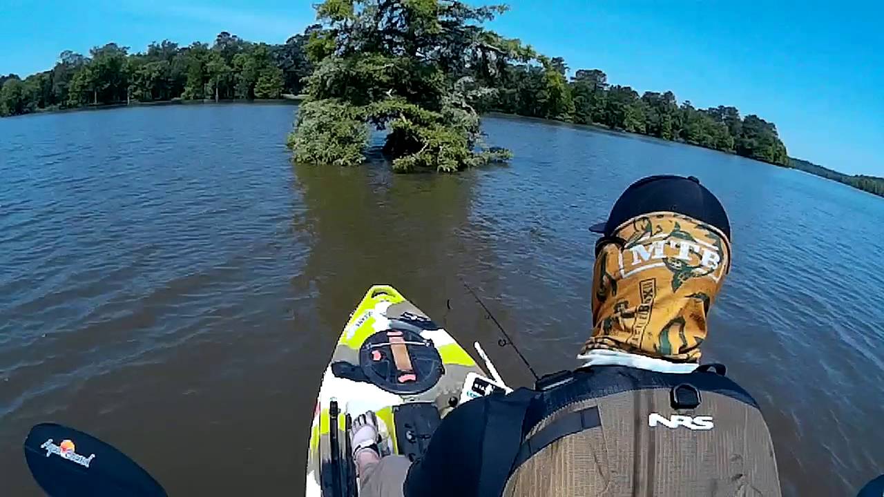 Kayak Bass Fishing BCF BIG BASS Saturday - YouTube