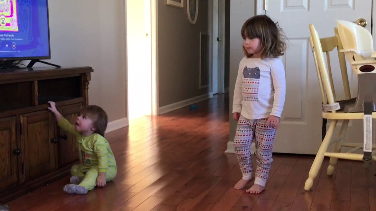 Ruby’s Dance Moves - YouTube