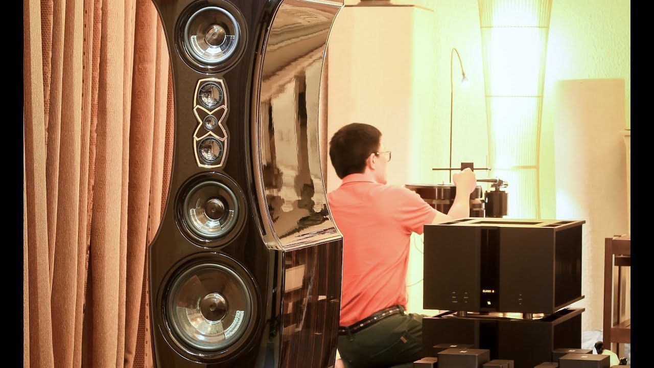 Siêu loa Kharma Veyron EV-2D trị giá hơn 10 tỉ lần đầu xuất hiện tại ...