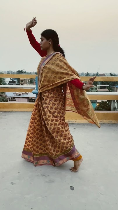 sakhi tora prem kariyo na ( aditi chakraborty) dance by mamoni giri from sohochori - YouTube