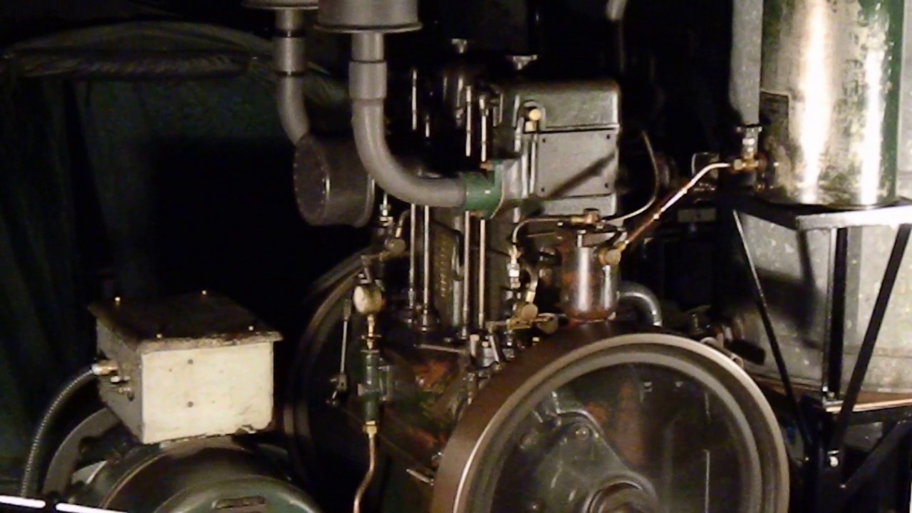 Lister CS 12/2 at night, Abbey Hill rally 2017. - YouTube