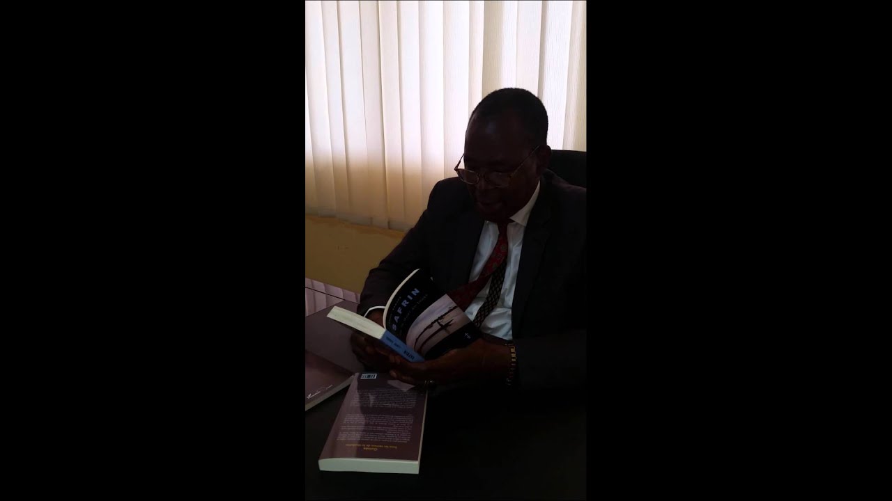 Mr Kamara Lamine écrivain Guinéen, Auteur de 3 livres - YouTube