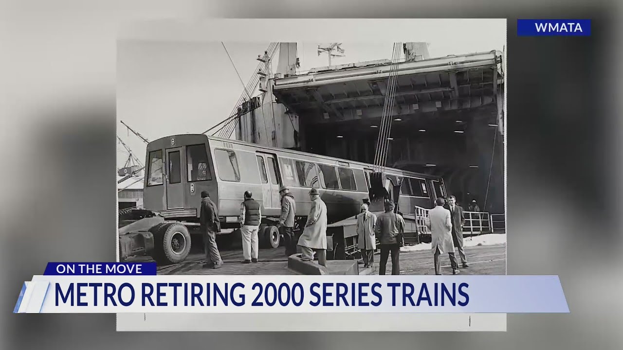 Metro says farewell to 2000-series fleet after 40 years of service ...