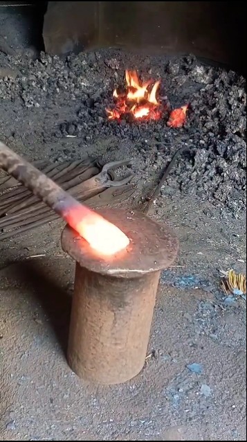 Cheni making process #metalwork #tools #axe #blacksmithing #forged # ...