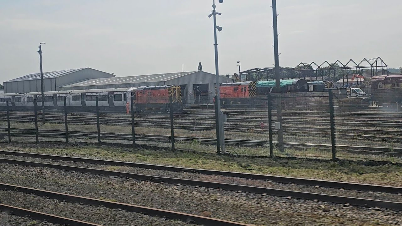 Passing Worksop Down Yard - YouTube