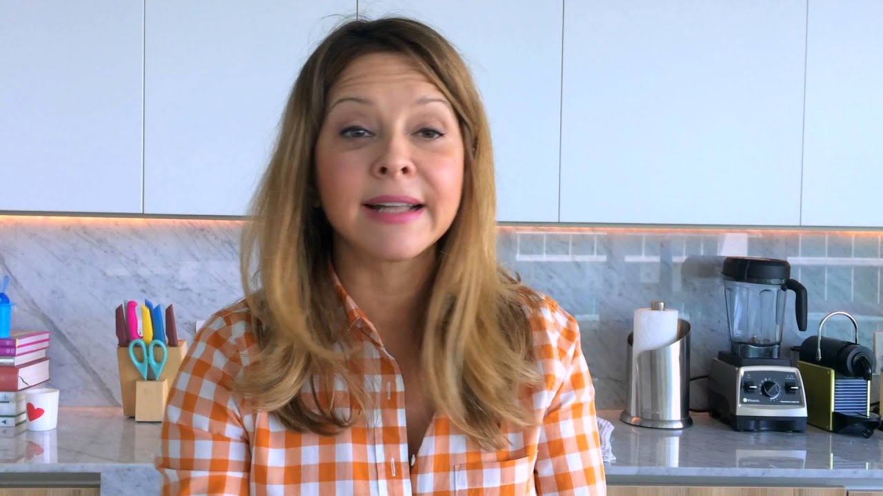 Cocina by Ingrid Hoffmann - Fideo (Noodle) Paella - YouTube