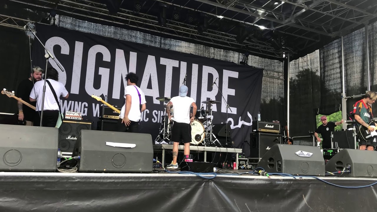 Laps Around a Picture Frame - Broadside Slam Dunk South 27/05/18 - YouTube