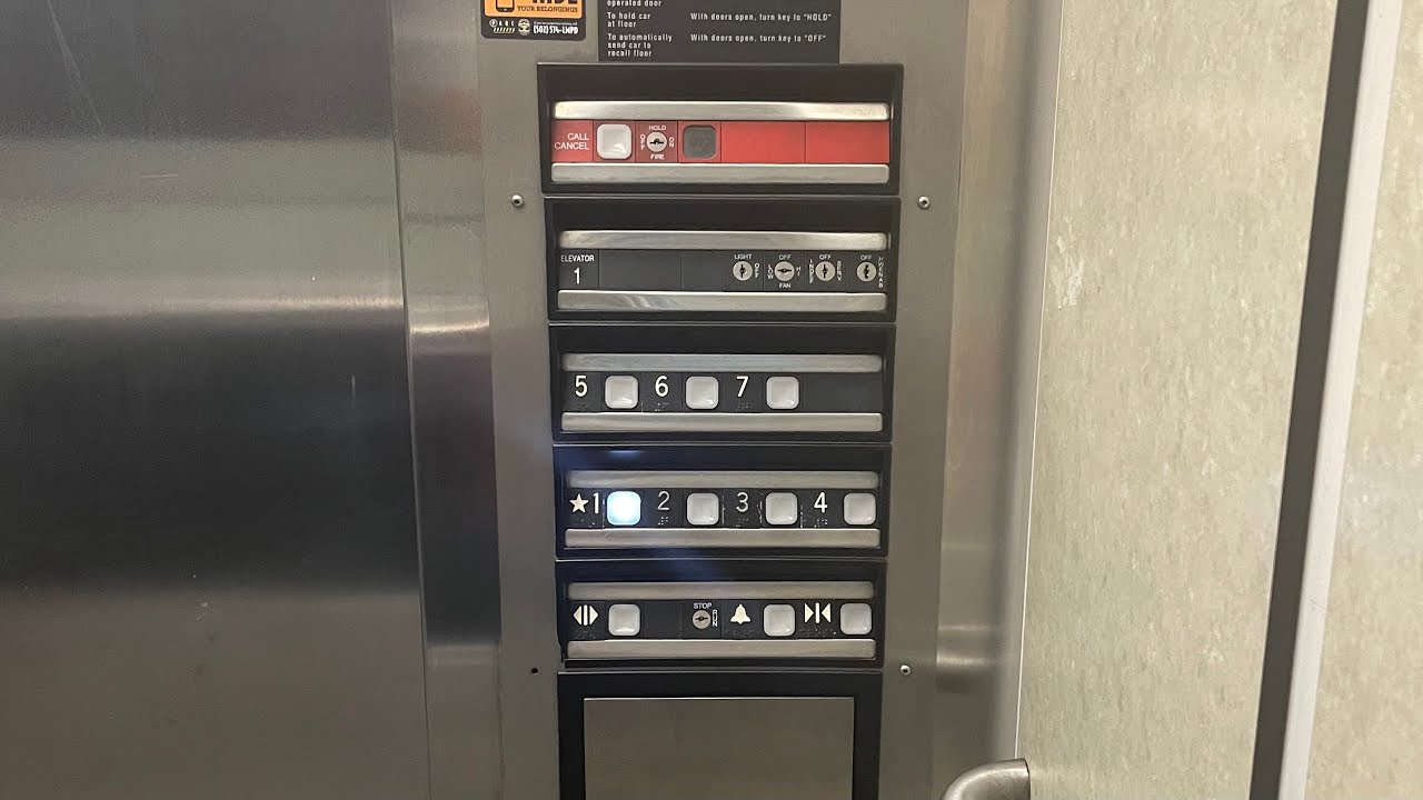 ThyssenKrupp SPF Elevators at First & Main Parking Garage, Louisville, KY - YouTube