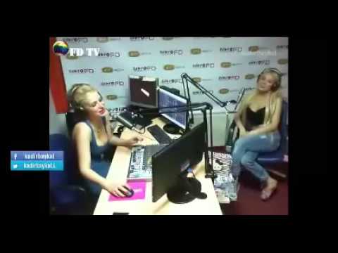 Esra Ceyda'nın Telefonuna Döşemeci Bağlanırsa