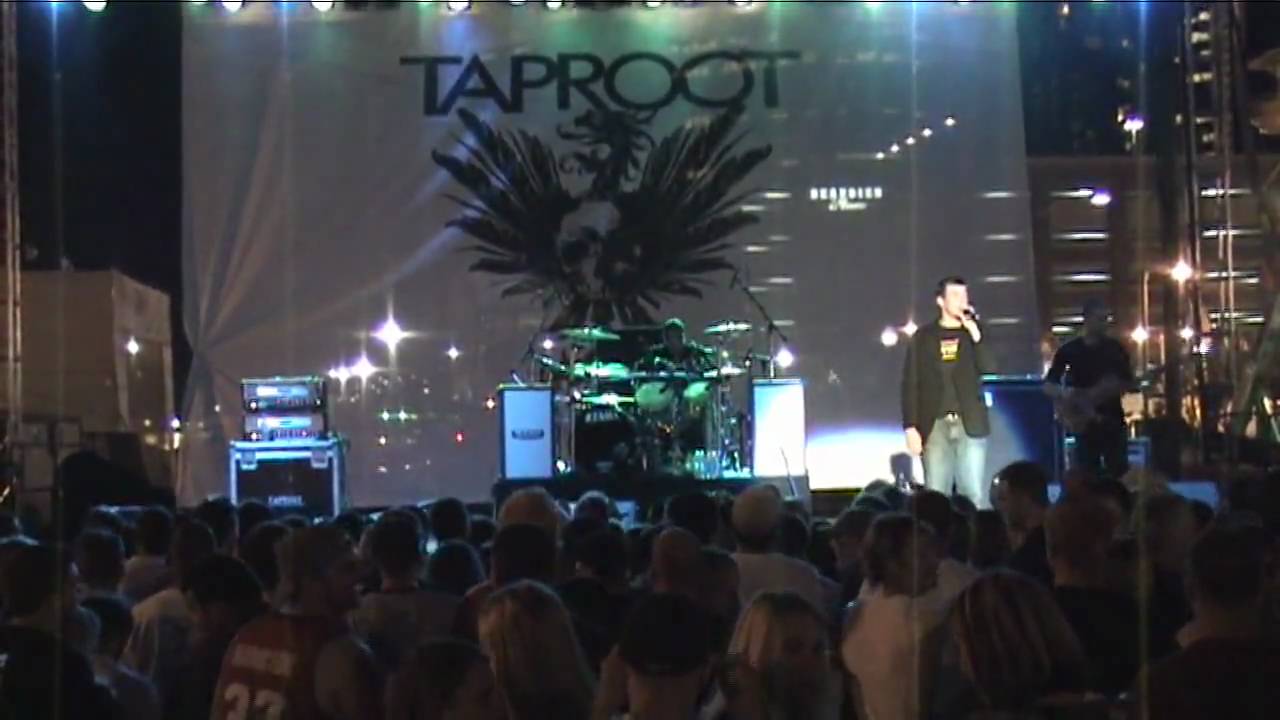 Taproot - Live in Detroit - YouTube