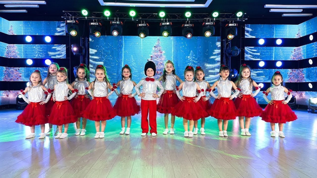 New Dance - Vine Anul Nou - YouTube